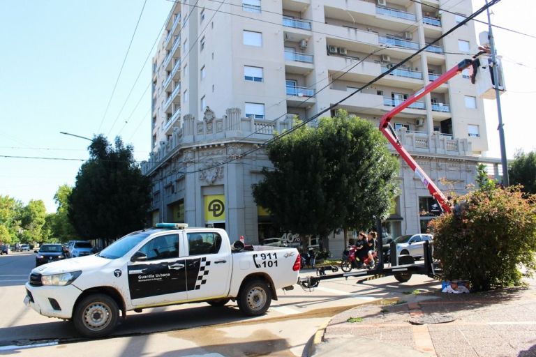 El municipio coloca más cámaras de seguridad | Bragado TV - Portal digital de noticias y ...