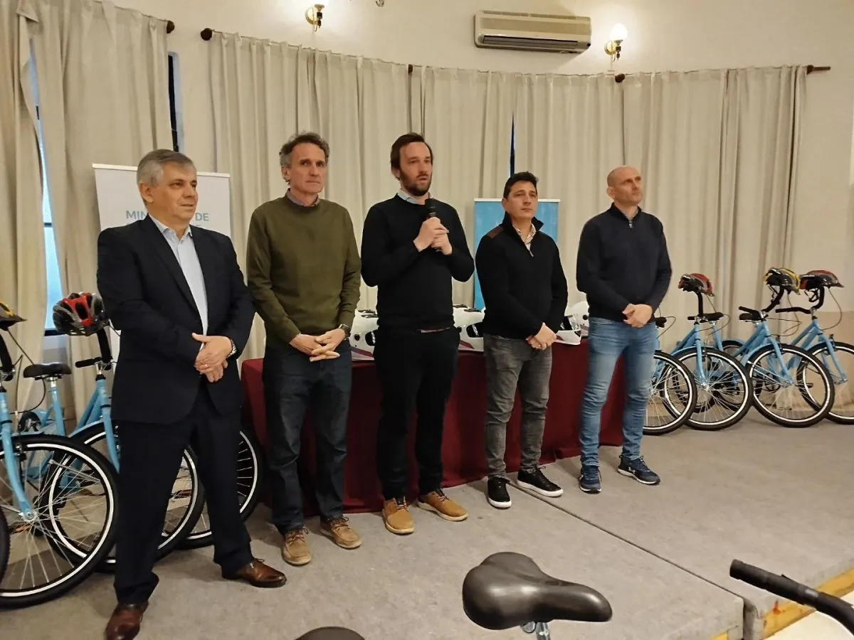 Nueva línea de colectivos une Alberti, Chivilcoy, Suipacha y Mercedes ...