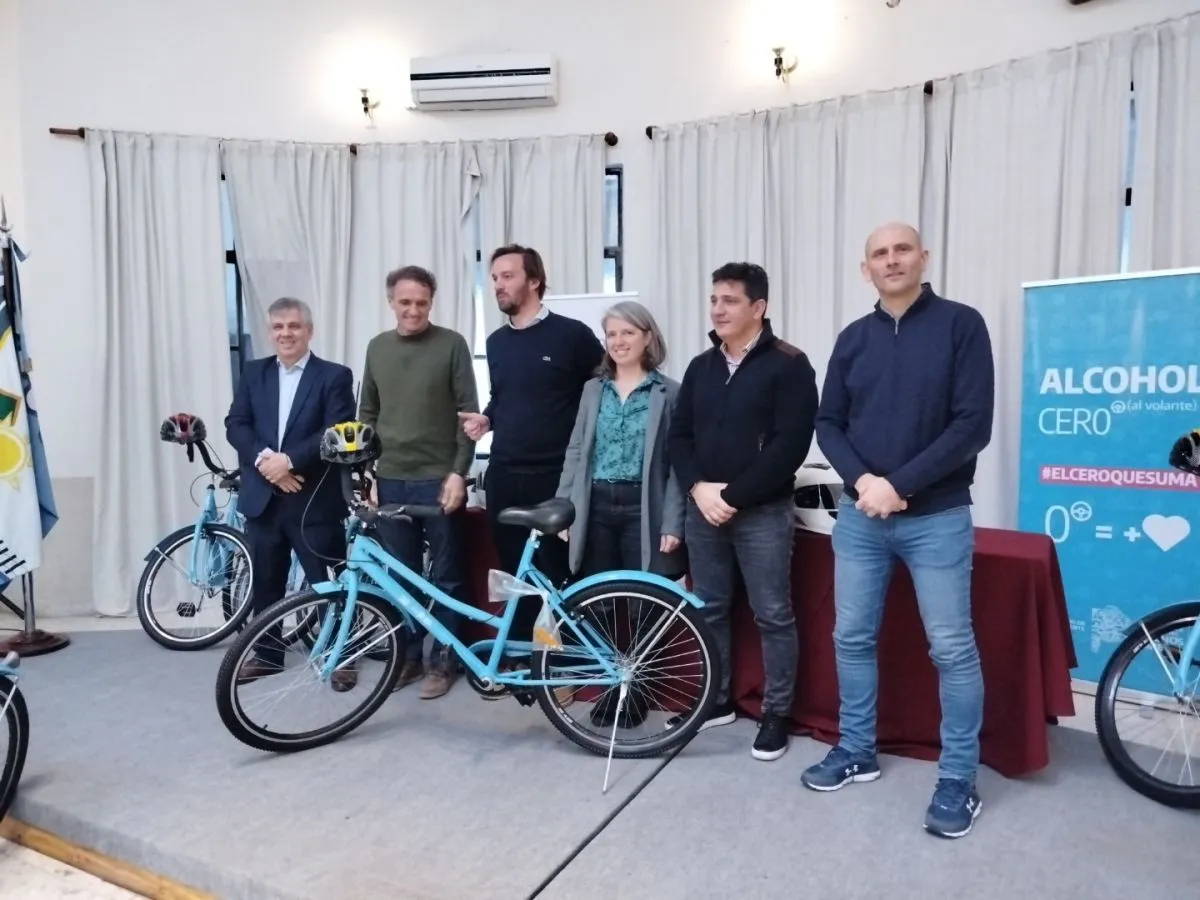 Nueva línea de colectivos une Alberti, Chivilcoy, Suipacha y Mercedes ...